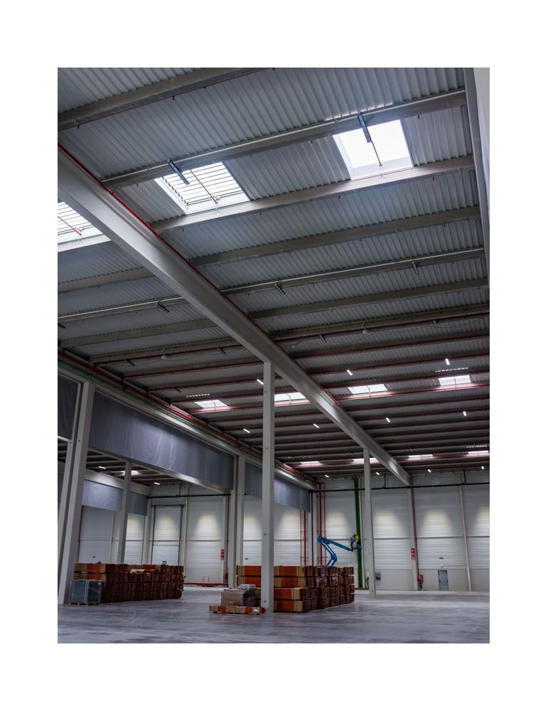 Installation entrepôt logistique VIII – High bay LED et projecteurs LED ...
