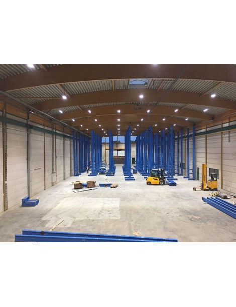 Entrepôt logistique I – high bay industriel LED CAL T et high bay ...